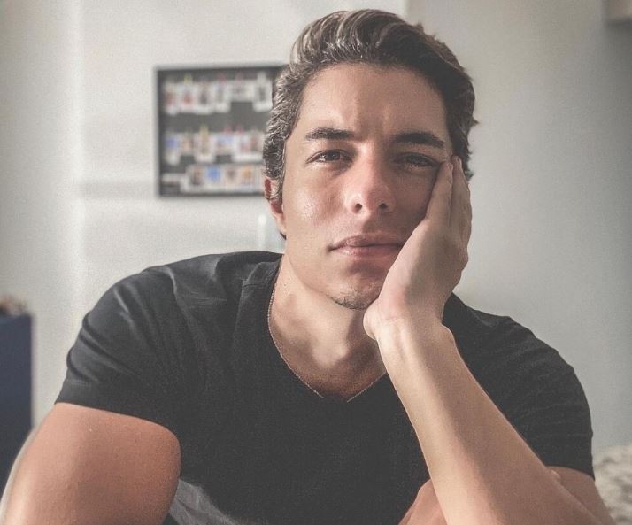 A José Ramón Barreto casi le toca actuar de novio de su hermana