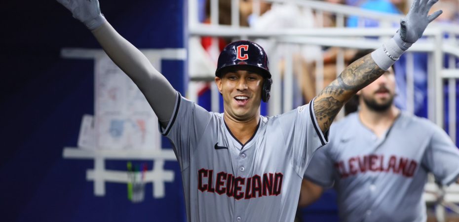 Brayan Rocchio conectó el primer cuadrangular de su carrera en Grandes ...